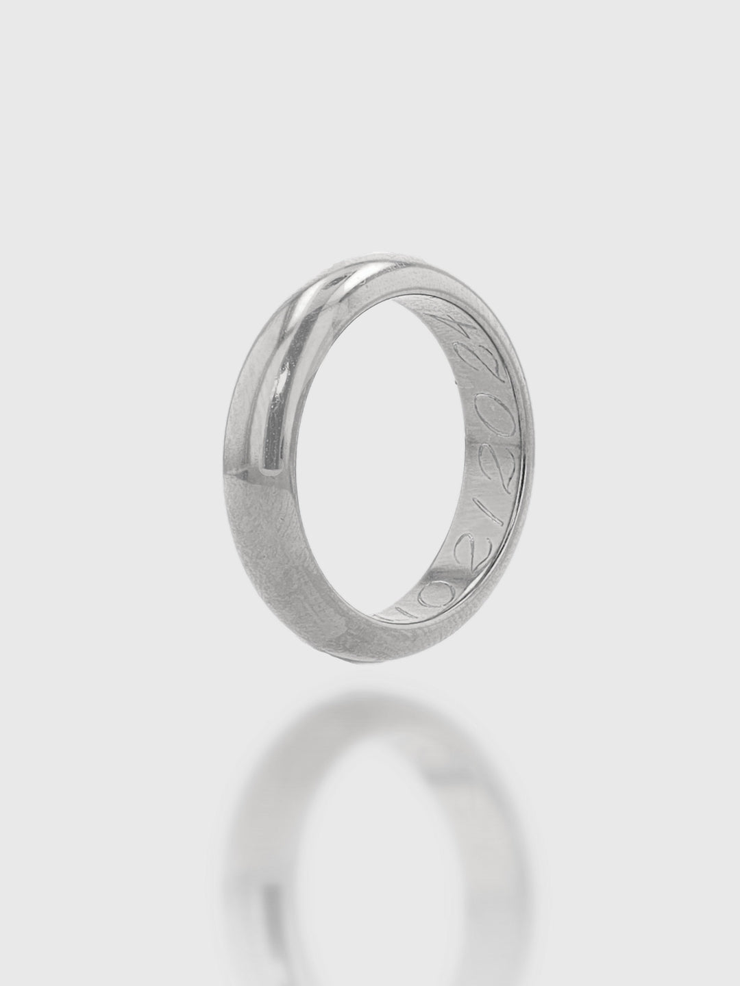 La Gravure – Amber M